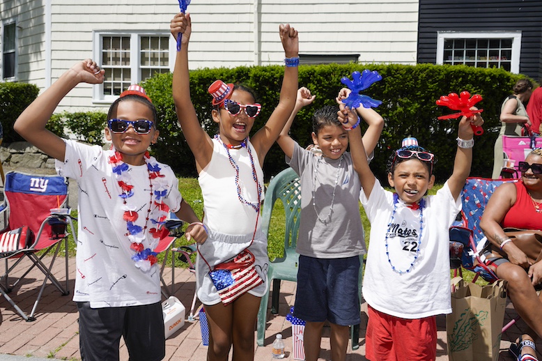 Gaspee Days Parade 2024 Photos: Spectacles, Music, Booms - WarwickPost.com